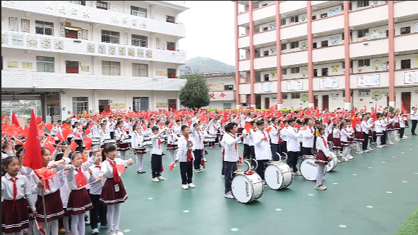 中国—赤道几内亚友谊小学向祖国母亲献礼_科教_云南频道_云南网